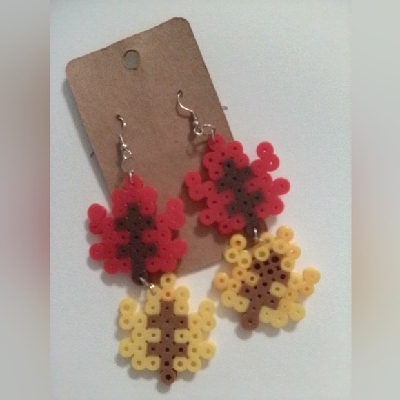 Viviana Crafty Creations | Accessories | Fall Leaves Perler Bead ...